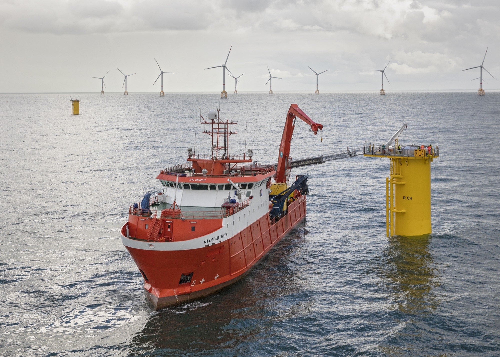 Walk-to-work & Accommodation - Glomar Offshore B.V.